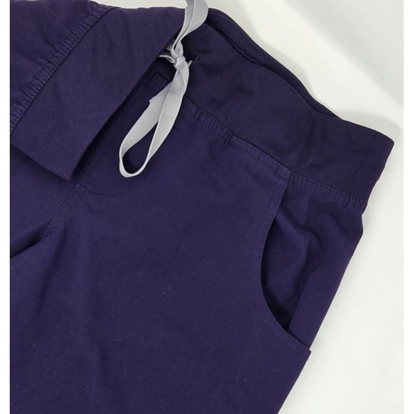 Figs | Pants & Jumpsuits | Figs Kade Cargo Scrub Pants Womens Xs Purple ...